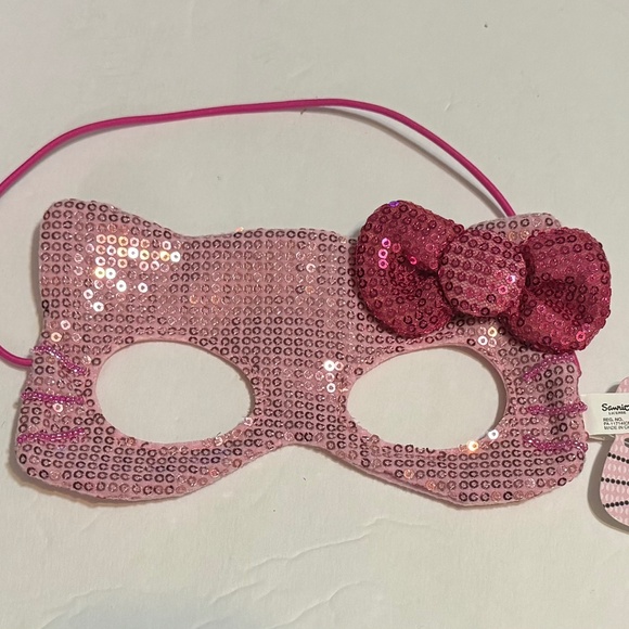 Sanrio | Accessories | Sanrio Hello Kitty Masquerade Mask For Adult New ...